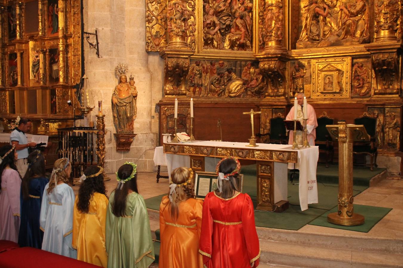 Requerimiento y proclamación de las siete Doncellas de Simancas 2015 (2 ...