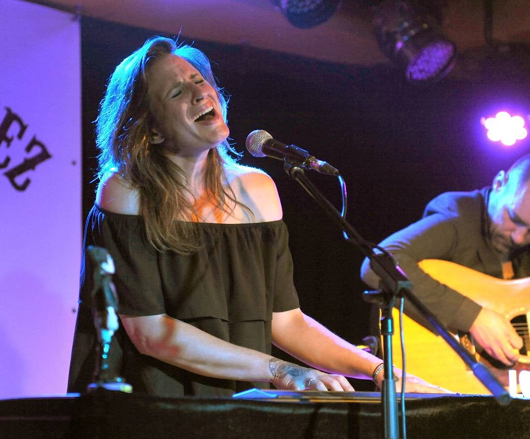 Concierto de Rebeca Jiménez en la sala Porta Caeli de Valladolid ...