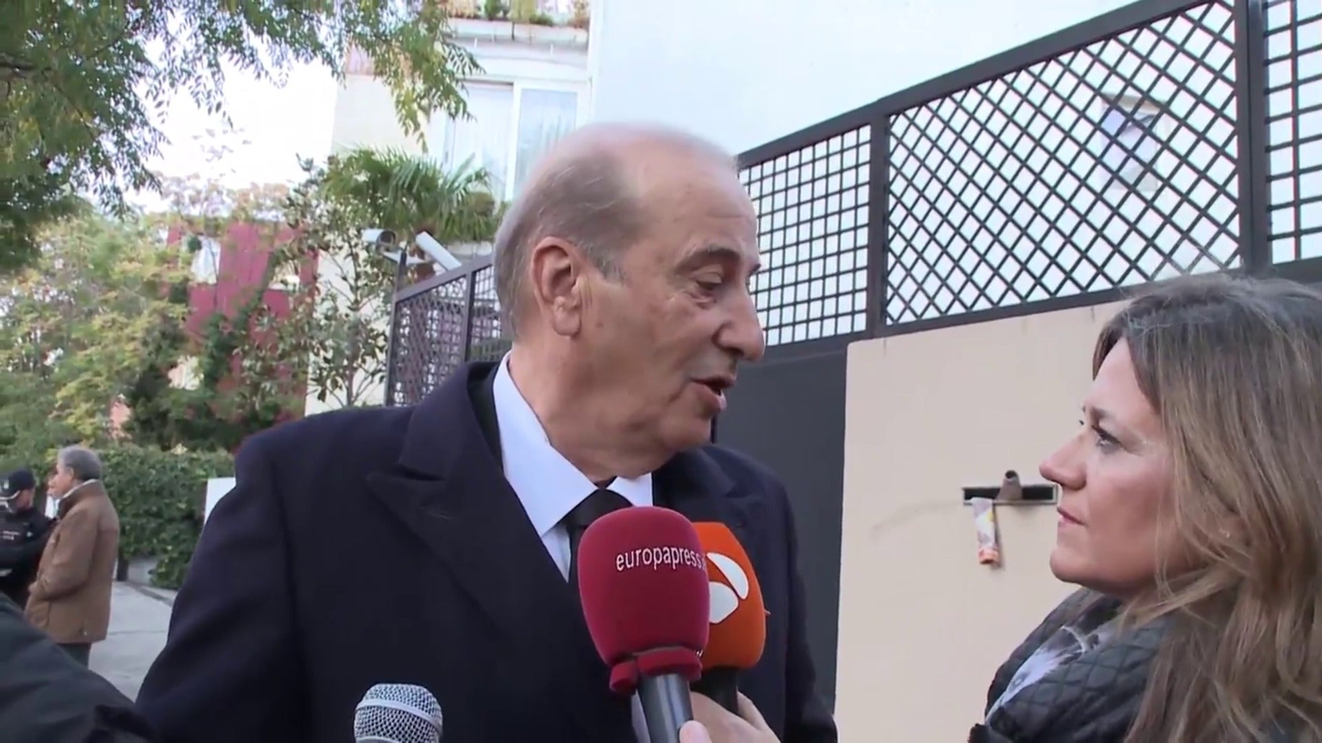 Francis Franco sale de casa y asegura que su familia está triste | El ...