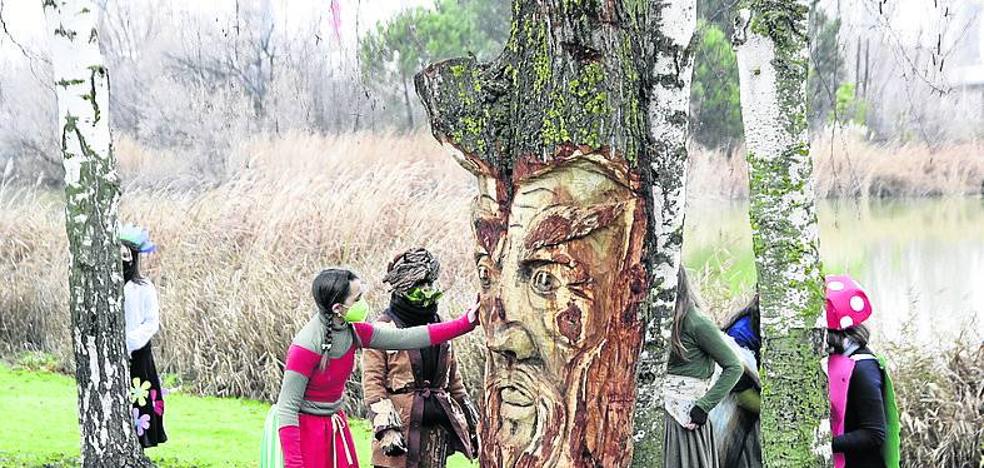 La magia del 'Lago Encantado' envuelve de fantasía Laguna de Duero | El ...