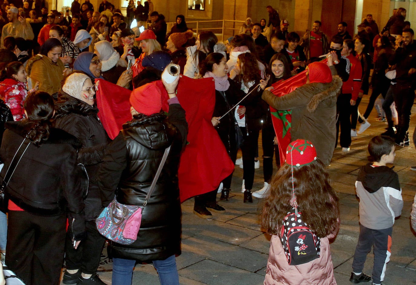 Fotos: Celebración de los marroquíes de Segovia a los pies del ...